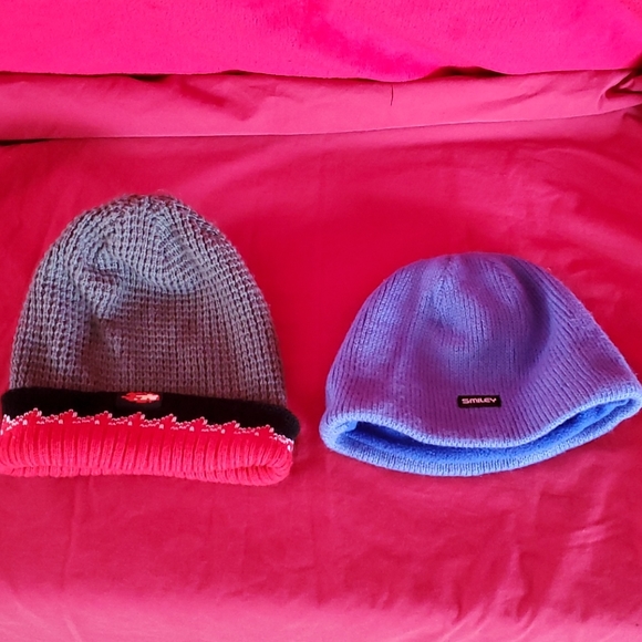 Smiley and Super Mario bros. | Other | 2 Piece Of Winter Hats Super ...